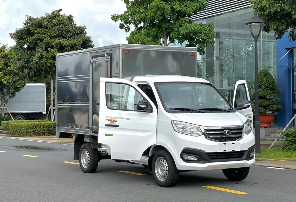 THACO FRONTIER TF230 THÙNG KÍN – 920 Kg – Thaco Auto Tải – Bus HCM